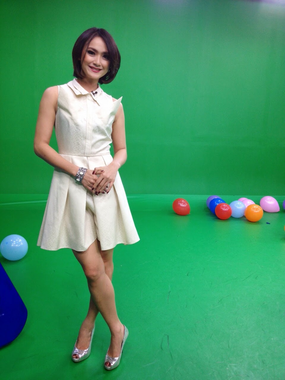 Jessica Tan: HOST INSERT PAGI - TRANS TV