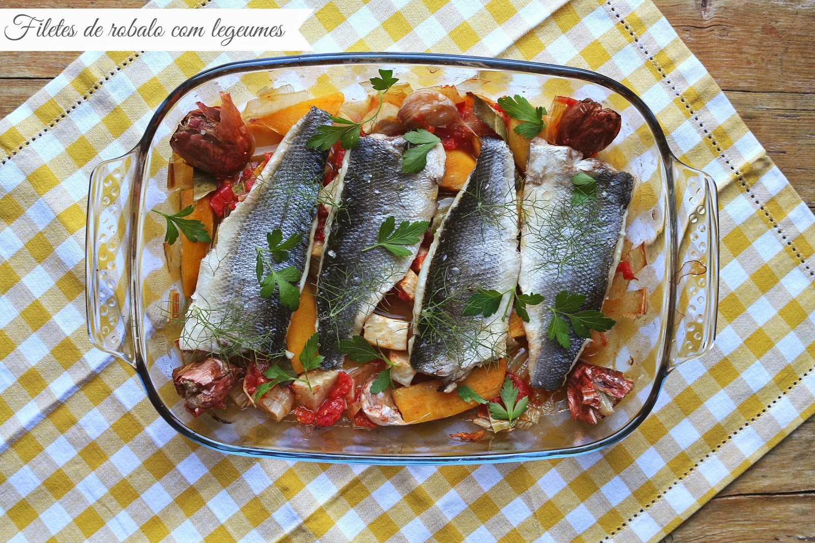 Hoje para jantar ...: Filetes de robalo no forno {com batata doce, aipo ...