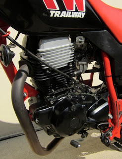 LIFE IS SIDEWAYS: Yamaha TW200 / 250 modified.