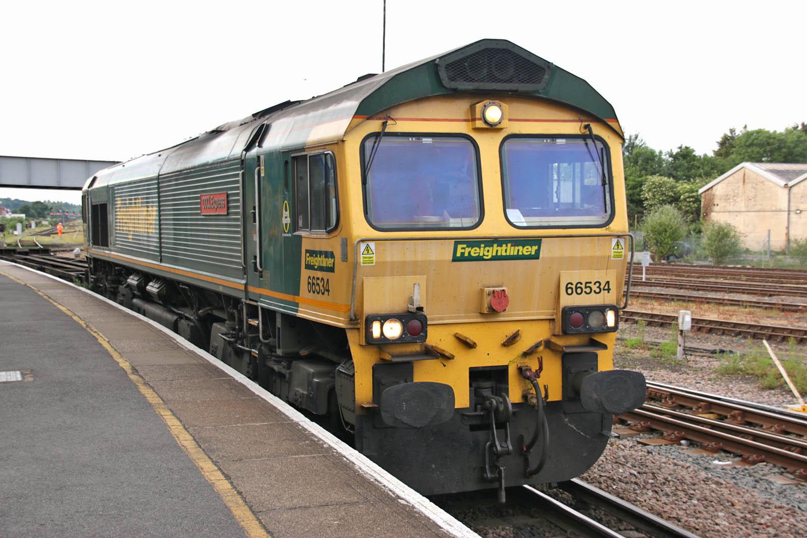47s and other Classic Power at Southampton: June Friday Evening Freight ...