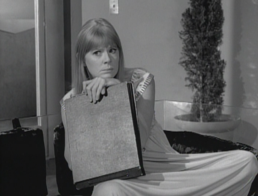 Dog Star Omnibus: The Twilight Zone: Number Twelve Looks Just Like You