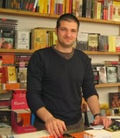 "Lo que encontré bajo el sofá" - Eloy Moreno