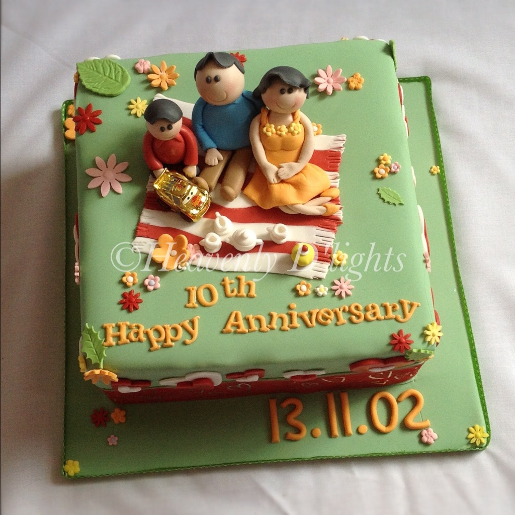 Heavenly D'lights: 10th Year Anniversary Cake