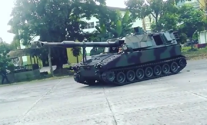DEFENSE STUDIES: Menyaksikan Uji Coba Meriam GS M109A4-BE 155 mm