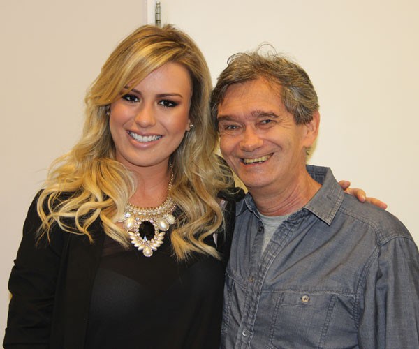 Blog Por Simas: FERNANDA KEULLA DIZ QUE NÃO SE IMPORTA DE SER CHAMADA ...