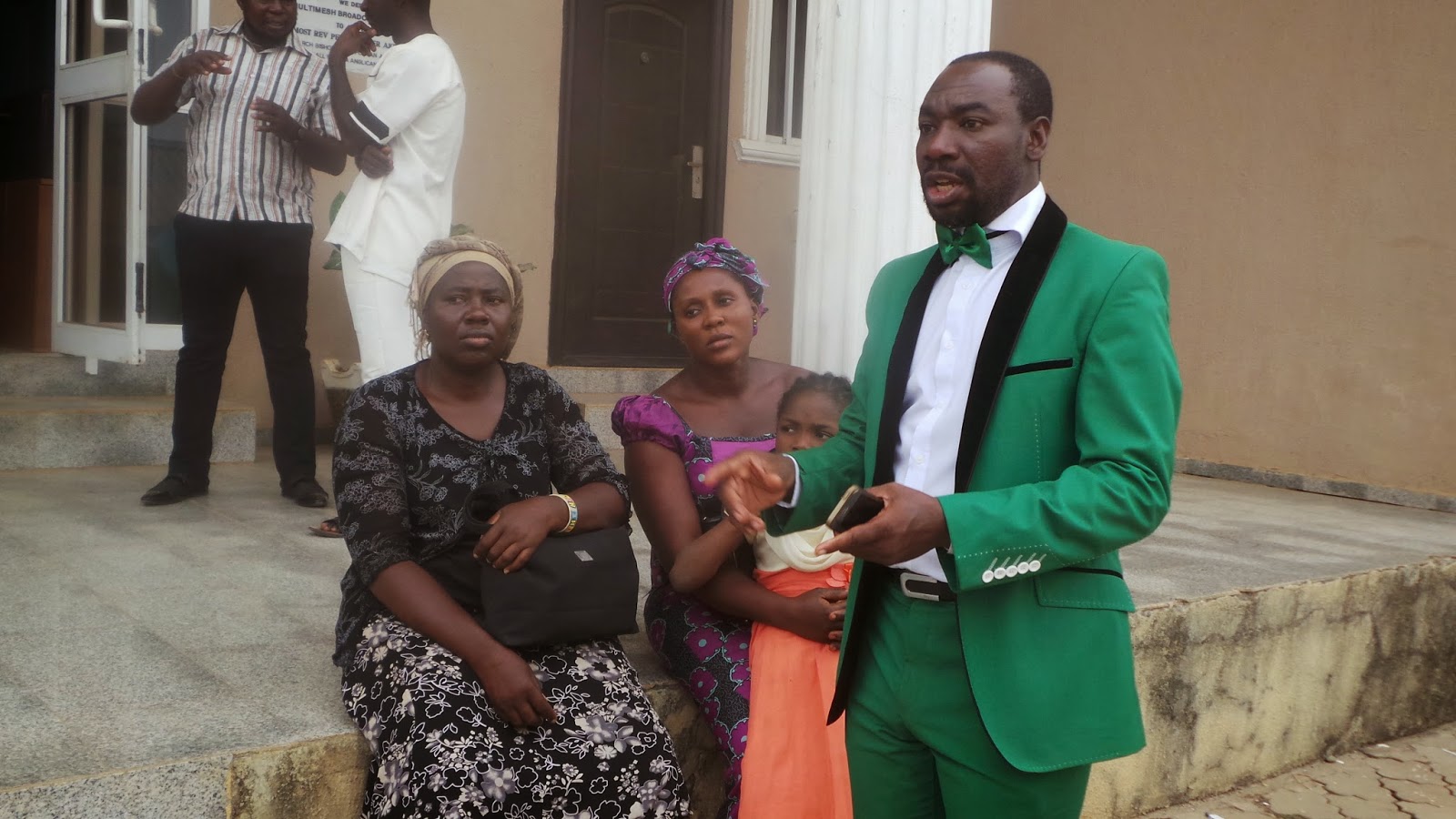 Brekete: Make una see pictures of how e happen today, 27th February ...