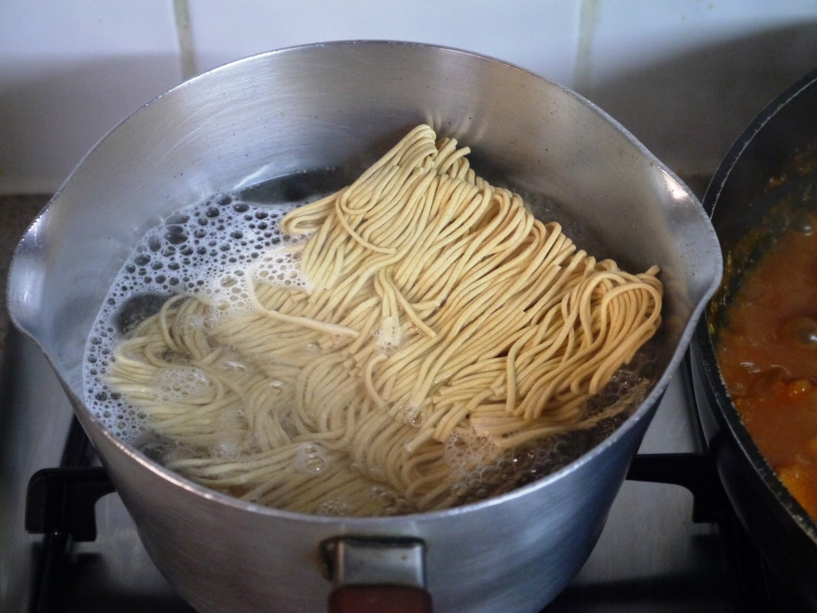 This Muslim Girl Bakes: Spicy Chicken Noodles.
