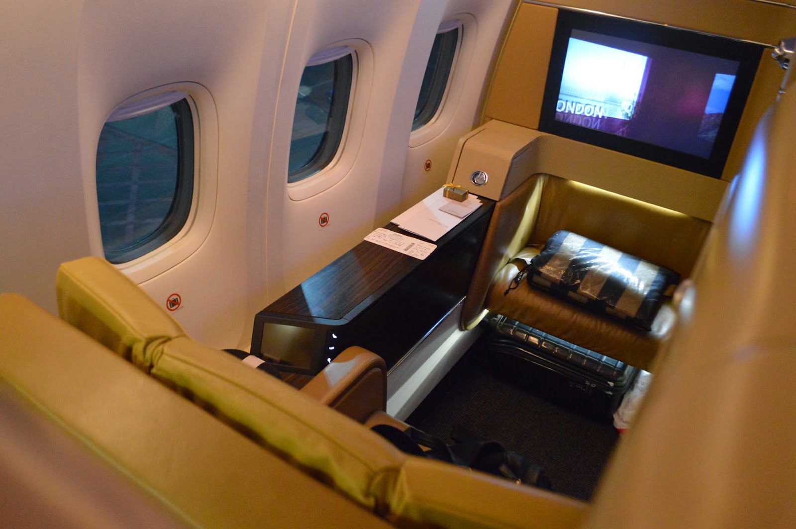 Etihad First Class - Abu Dhabi to Melbourne on the B777-300ER (EY460)
