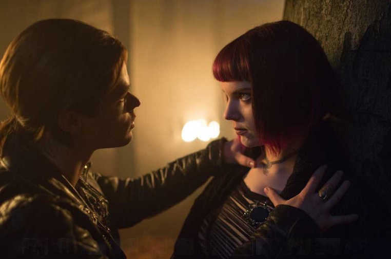 Adaptação de "Fallen" ganha novas imagens - Falando Literaturas