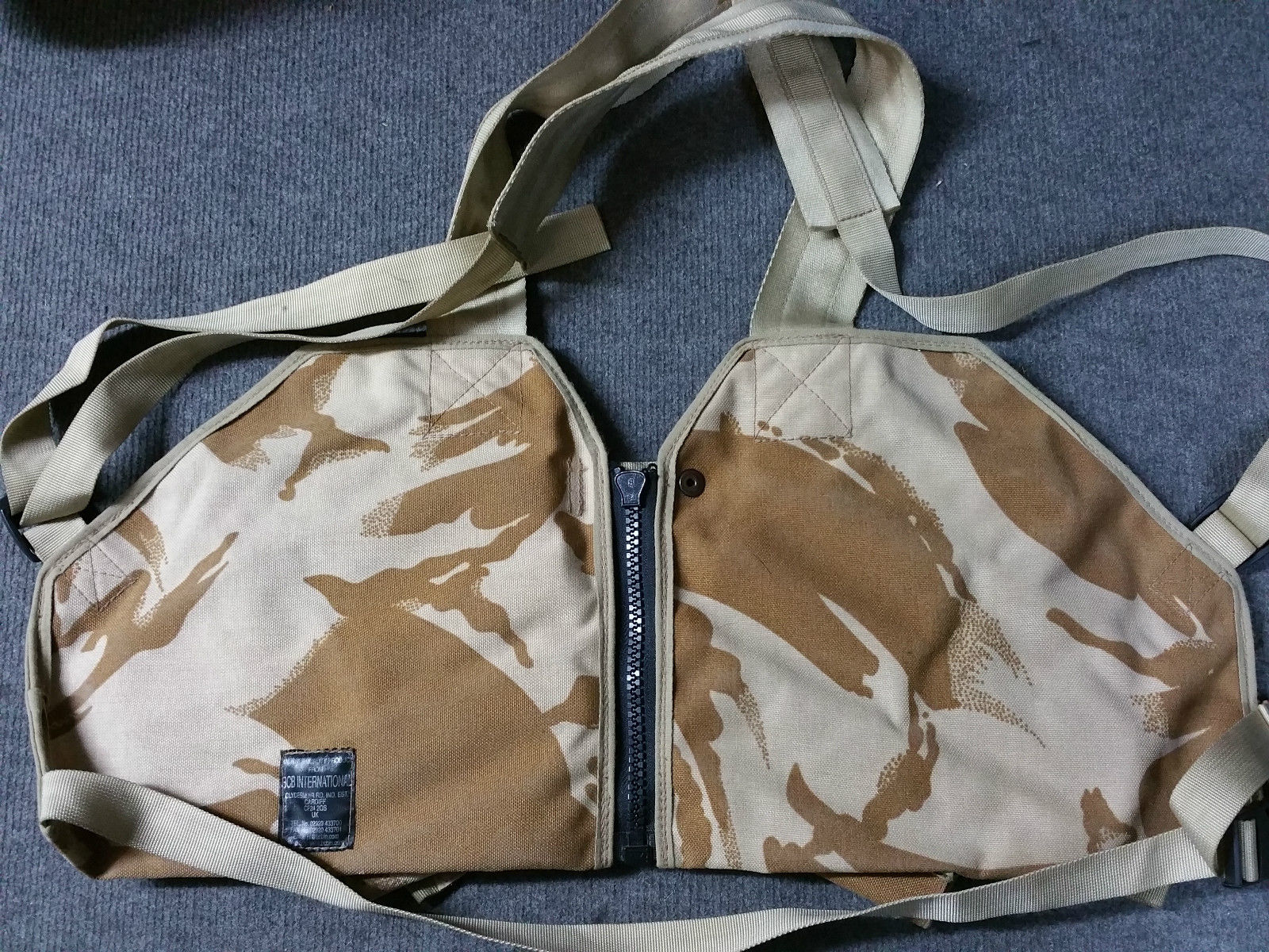Webbingbabel: British Army BCB Intern. Grenadier Vest/Split Chest Rig