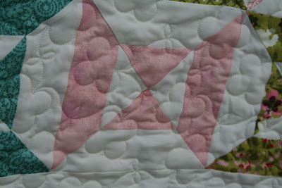 England Street Quilts: Double Hourglass Quilt Tutorial