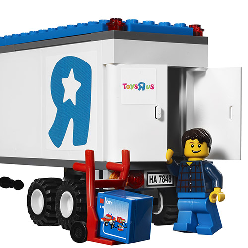onetwobrick11: LEGO set database: set database: LEGO 7848 Toys R Us truck