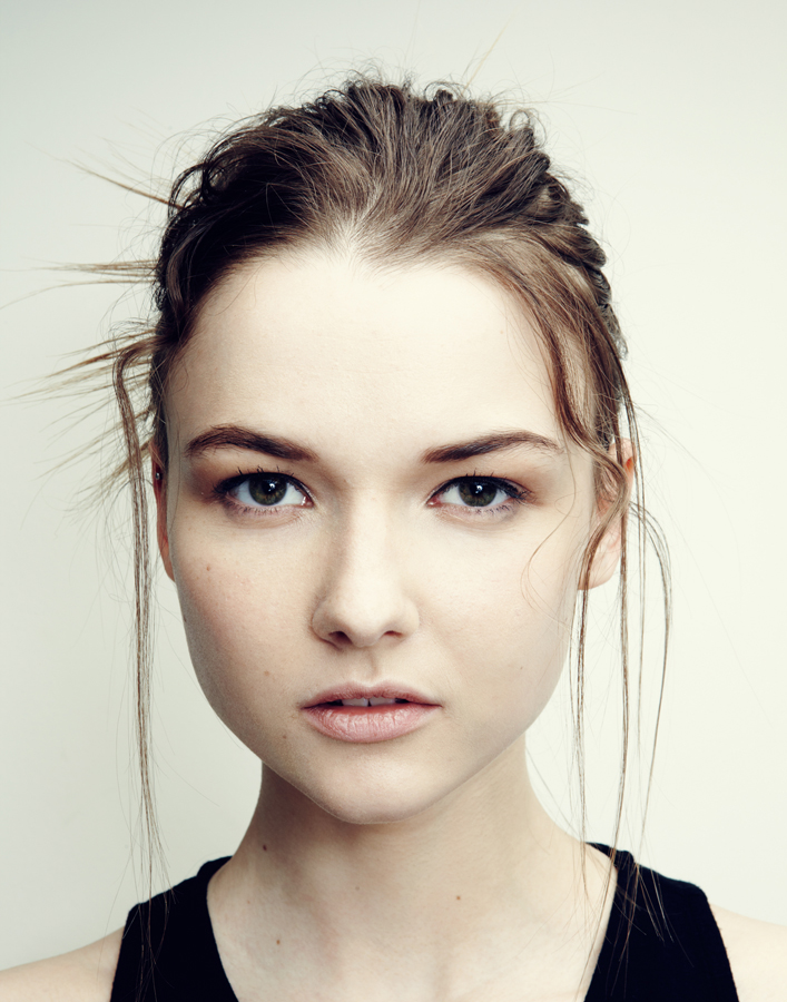 JEWELS MODEL MANAGEMENT: ANNA Z | Photographed By Ross Thompson