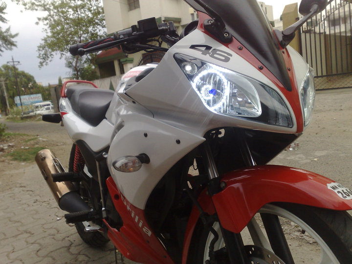 BLACK LISTED RIDERZ: Karizma R modified