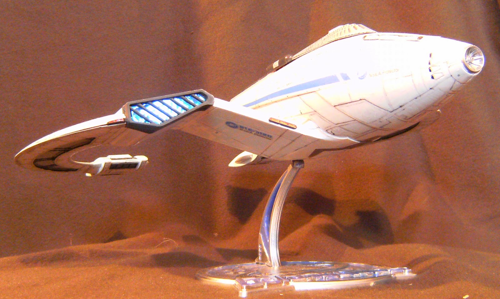 Happyscale-Modellbau: N.S.E.A. Protector (Galaxy Quest) - Pegasus Model ...