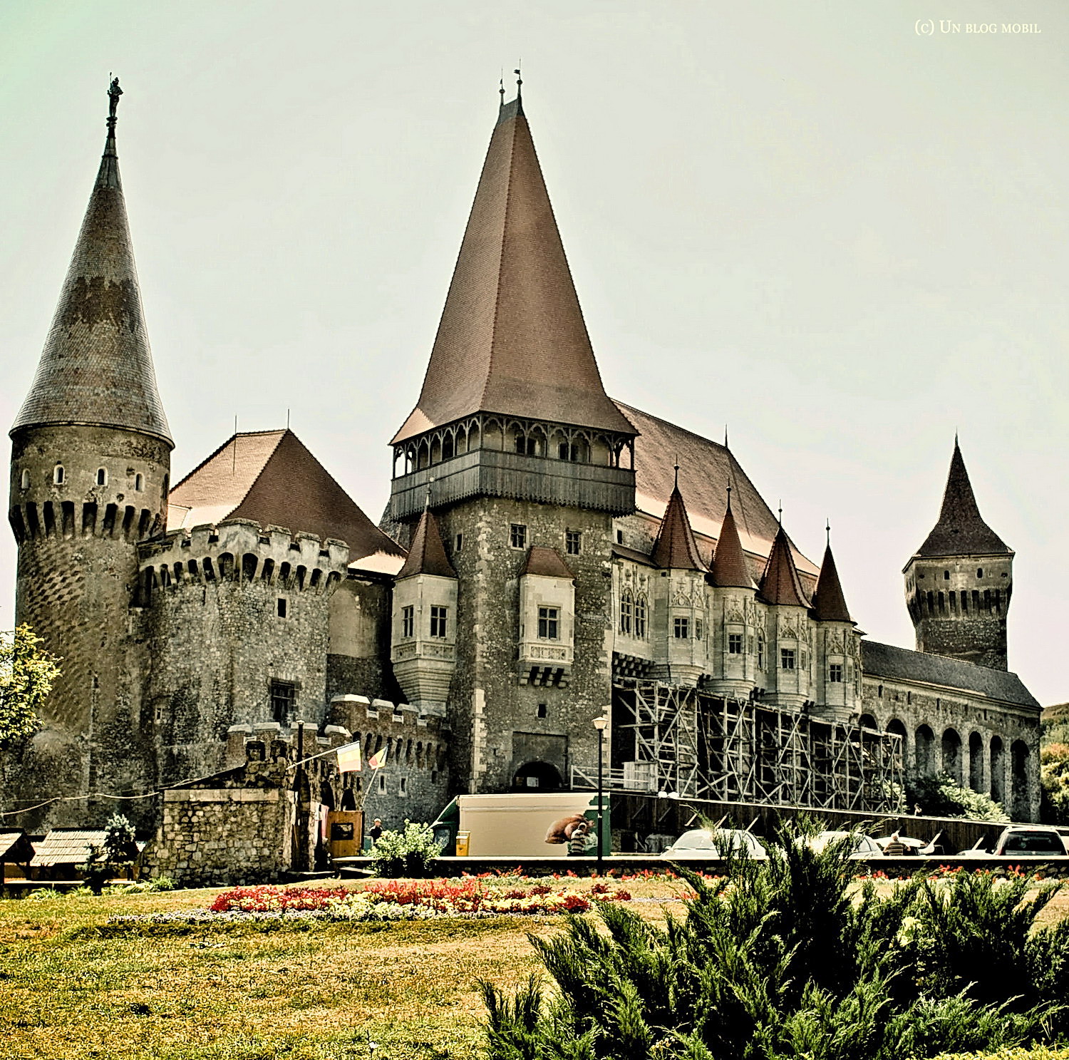 Un blog mobil: Legendele României - Castelul Corvinilor. Hunedoara