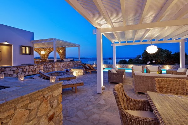 TRADITIONAL GREEK VILLA | Luxury Passion