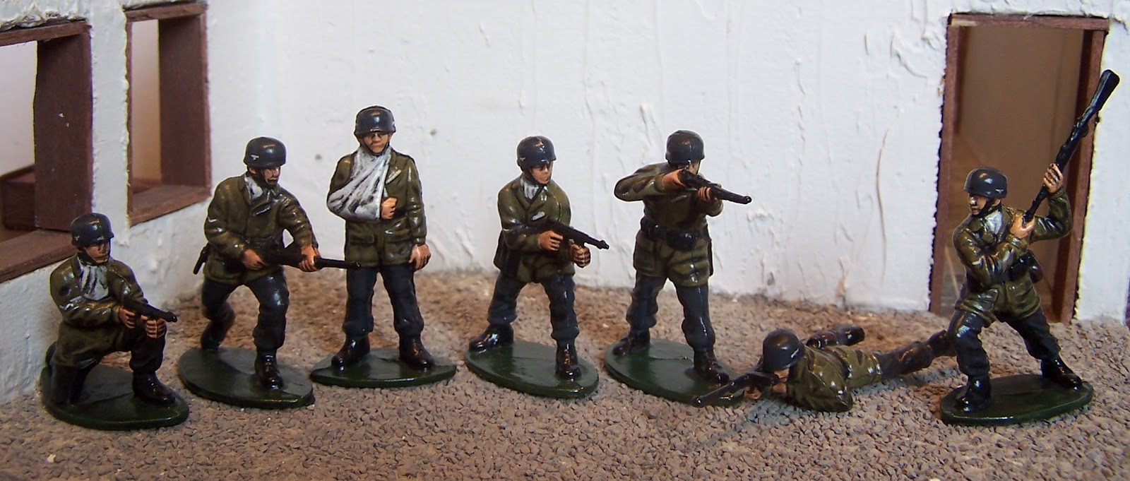 WWII Plastic Toy Soldiers: Airfix - Toy Soldiers