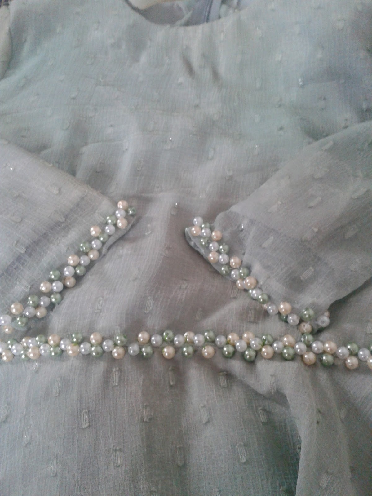 Tempahan Jahit Manik baju dan Tudung: Manik Simple 2013...