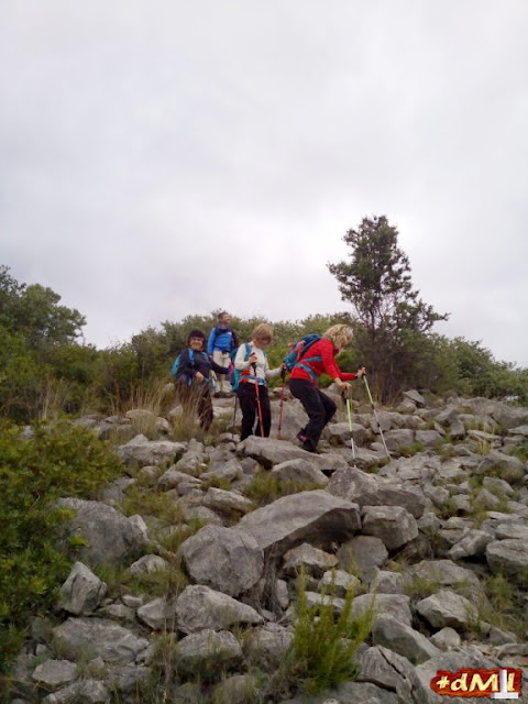 0249 - Vértices Geodésicos C.V.: Mola y Cueva de la Mola /A+ 583 m / 12 ...