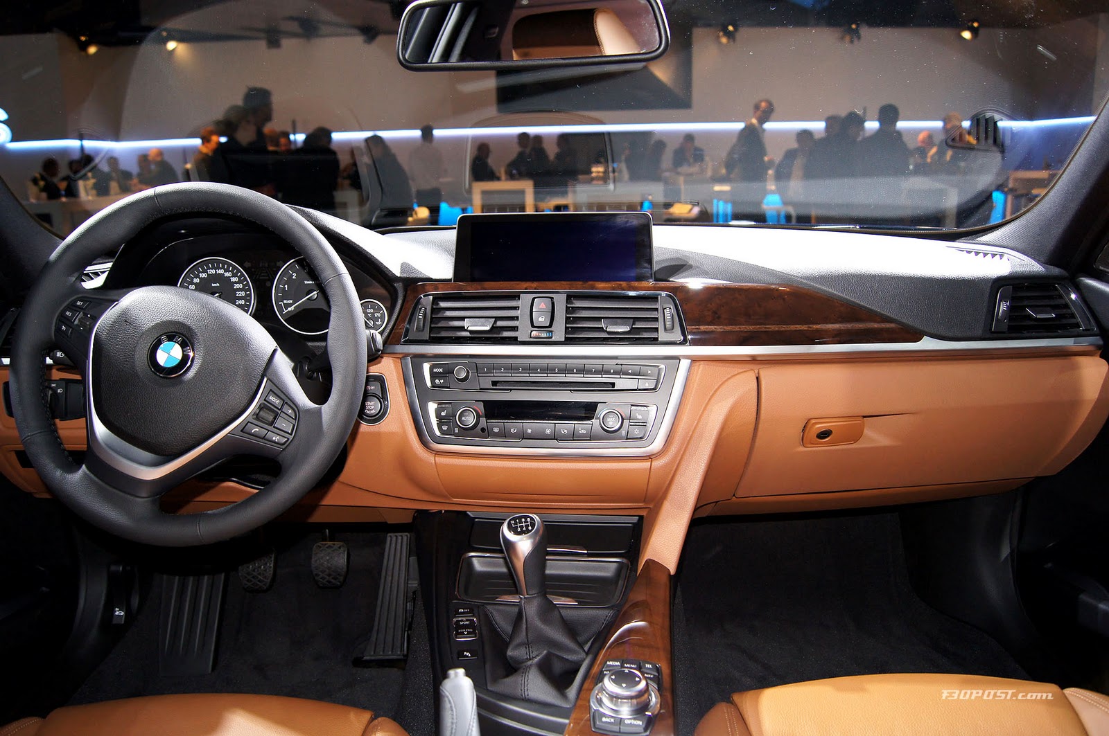 Malaysia Motoring News: 2012 BMW 3 Series F30 Luxury Line photos and ...