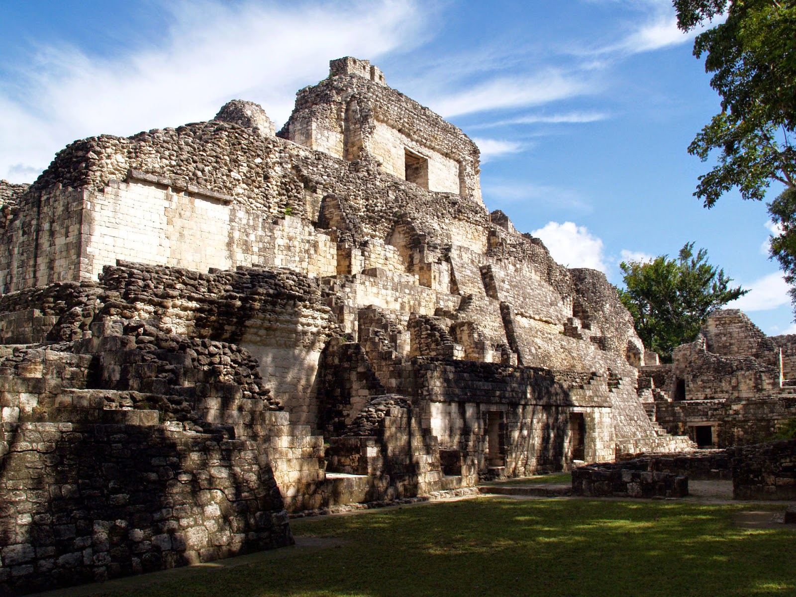 purpura: LEGADO MAYA - ARQUITECTURA