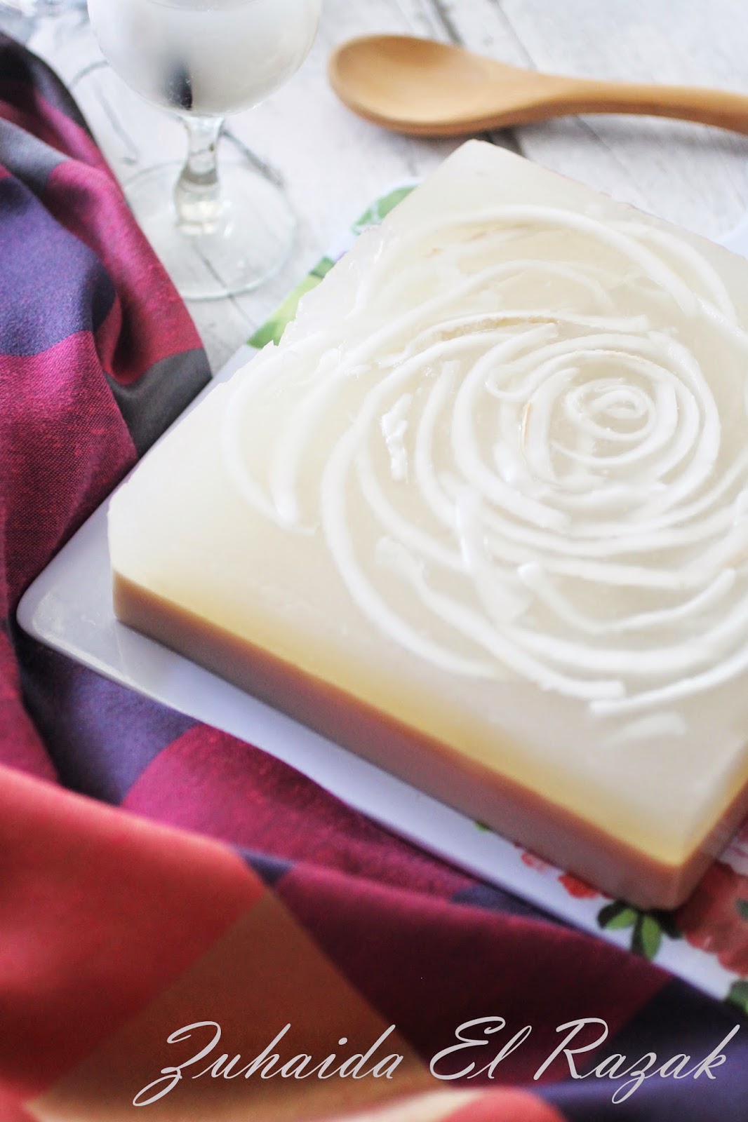 AGAR-AGAR KELAPA MUDA BERLAPIS SANTAN | AIR TANGAN ZUHAIDA