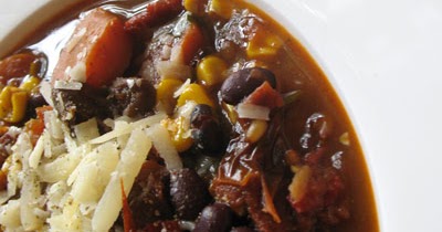 Vegetarian Chili with Kidney Beans, Black Beans and Rye Berries | Lisa ...