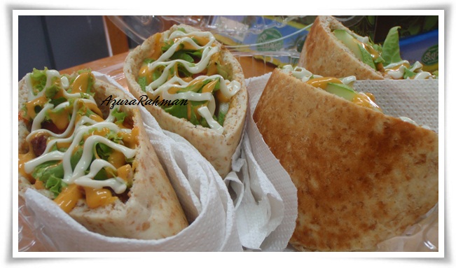 a.z.u.r.a.r.a.h.m.a.n: Roti Kebab Jalapeno Cheese~
