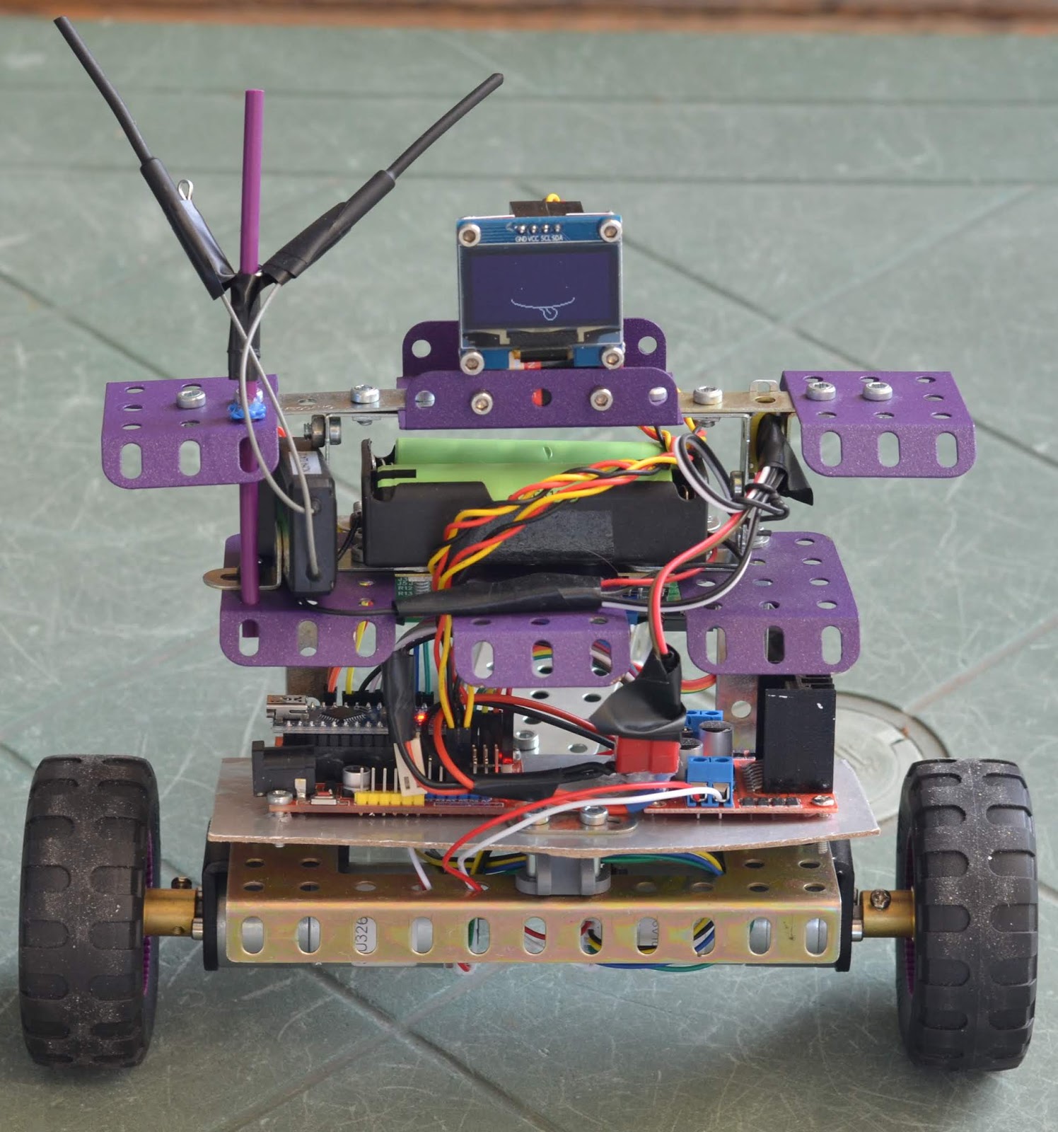 One Robot's Story: How to Build Own Robot