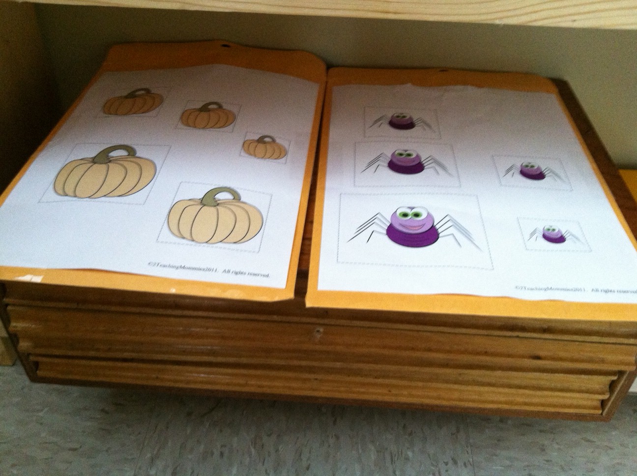 Crazy About Montessori: Halloween Sensorial