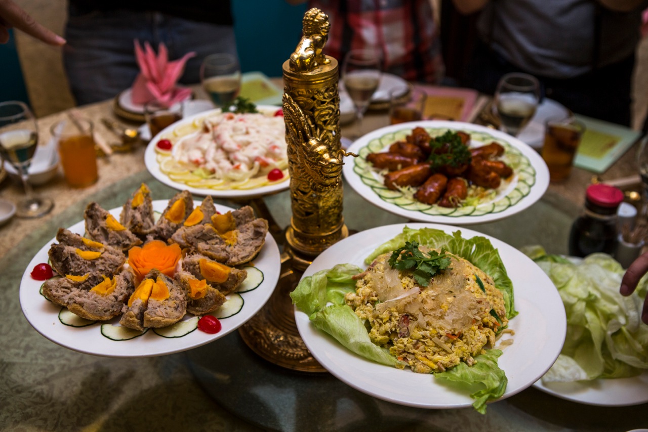 Gastronaut: The Jumping Table – Masterchef Sin Leong Cooks