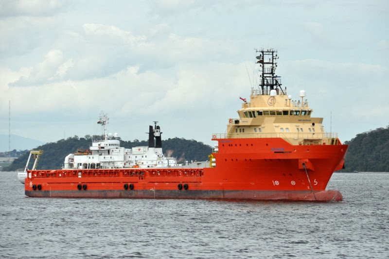 NAVIOS AHTS E PSV DO PORTO DE MACAE-RJ-BRASIL (IMBETIBA) E (FUTURO ...