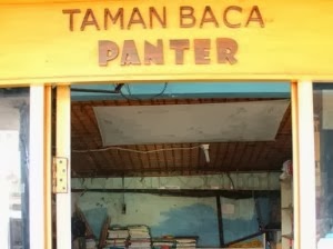 Rumah Baca Panter, Perpus Mini di Tengah Terminal Depok | Politeknik ...