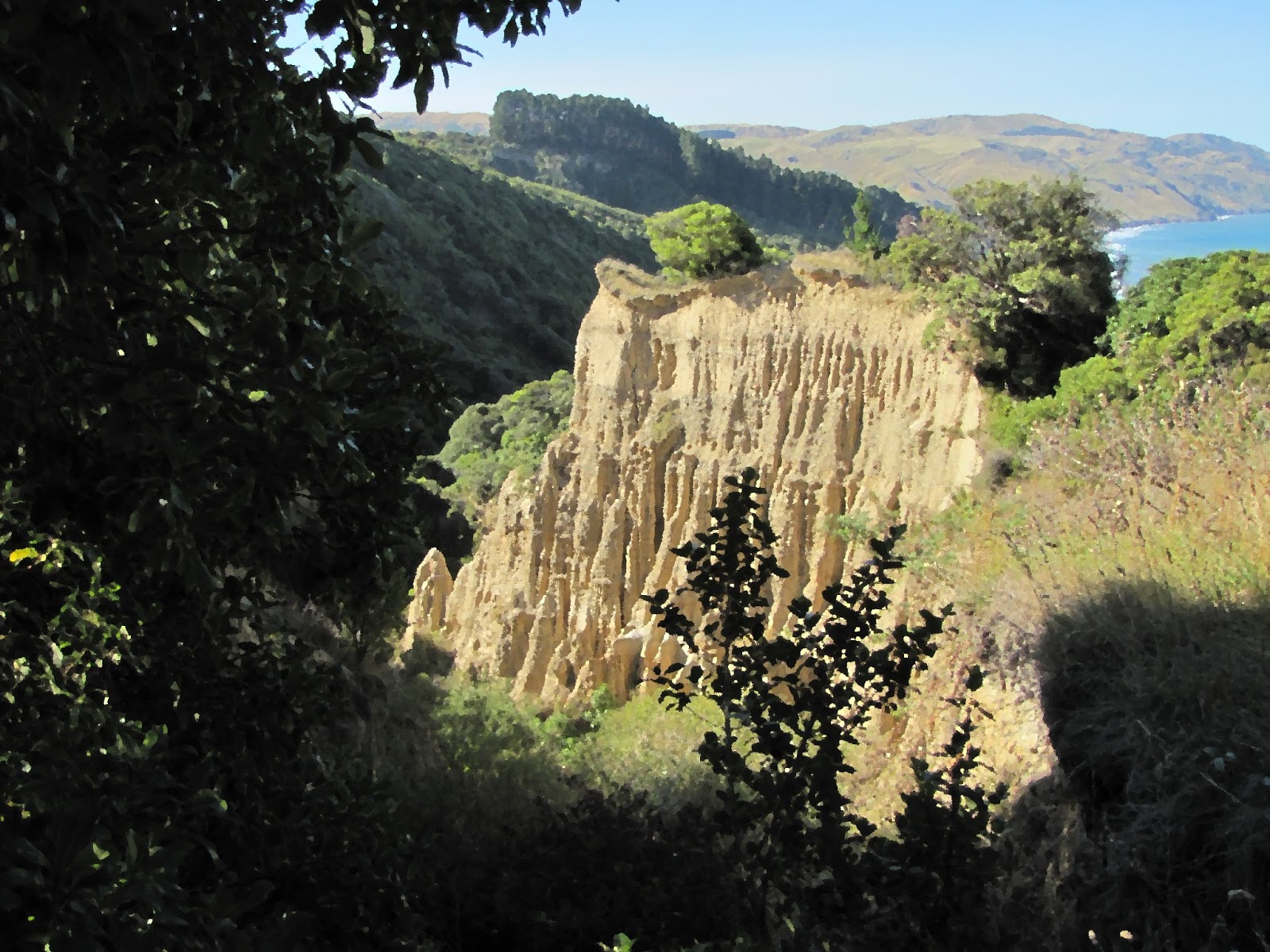 photographing New Zealand: cathedral cliffs, canterbury