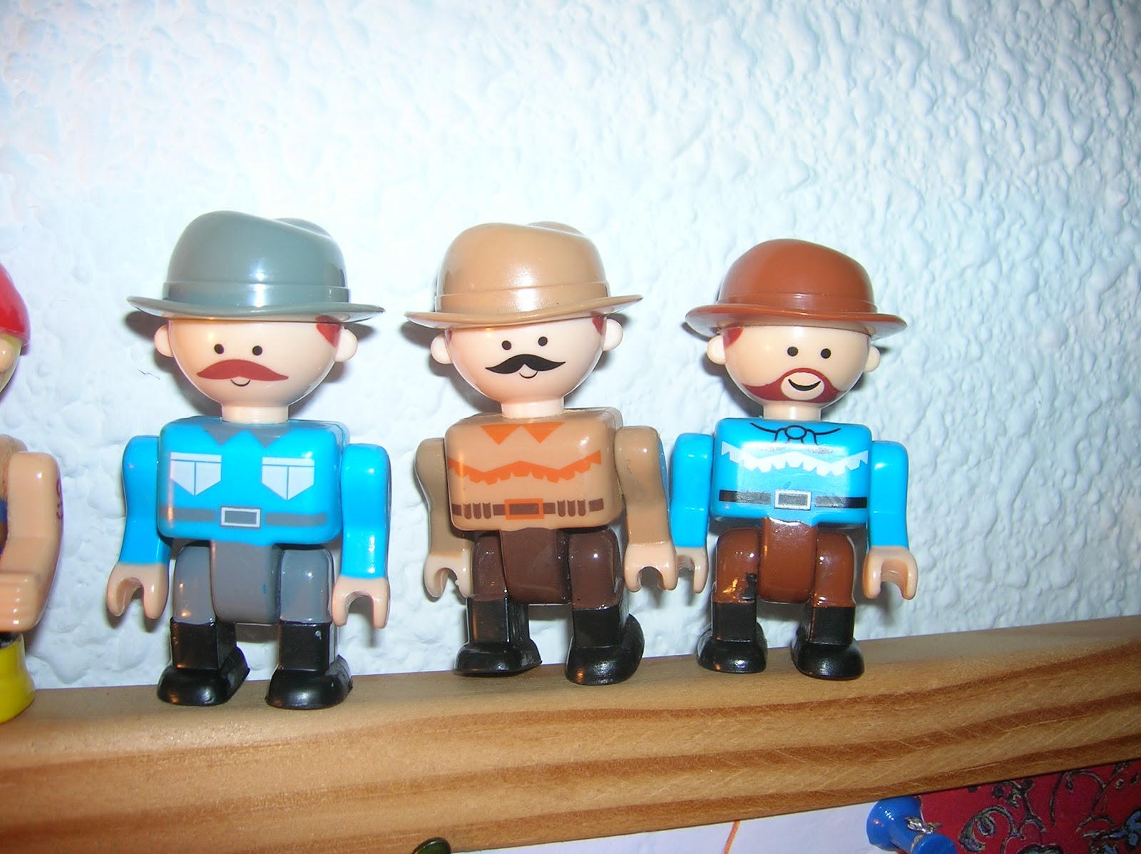 MUÑECAS PARA COMPARTIR: Muñequitos