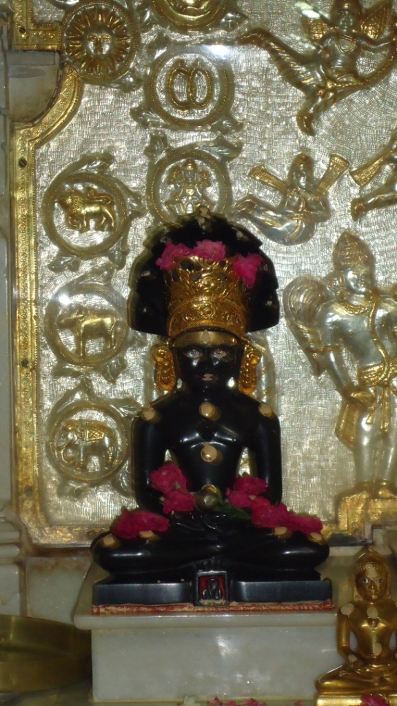 108 Parshwanath Bhagwan: ...Shree Shankeshwar Parshwanath Bhagwan...