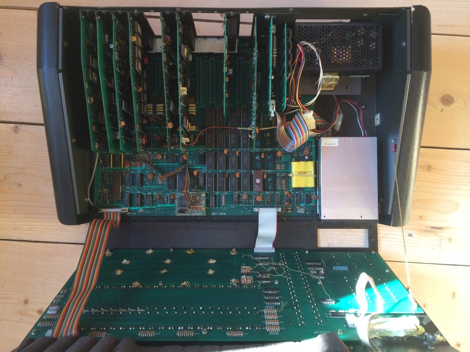 MATRIXSYNTH: FORAT F-9000 DRUM MACHINE - LINN SEQUENCER