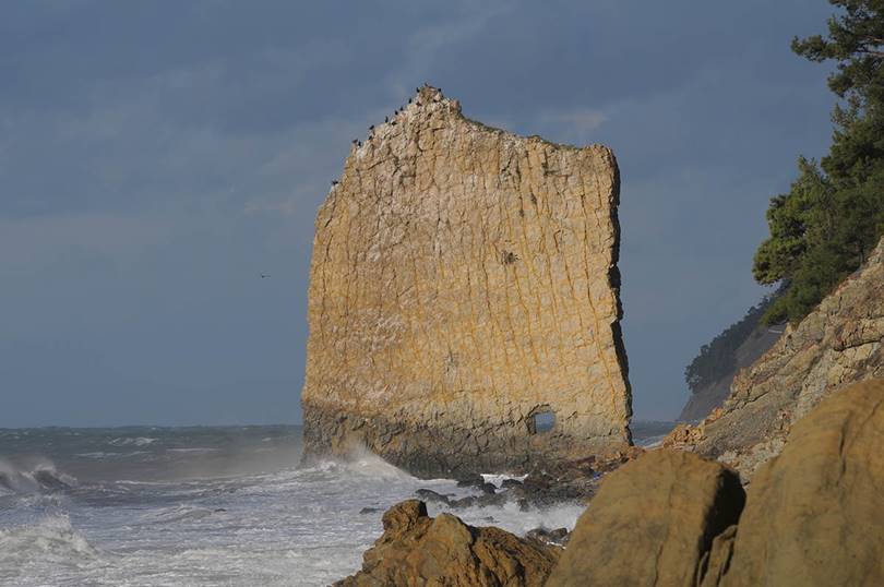 Skala-Parus — Sail Rock, A Natural Monument in the Black Sea