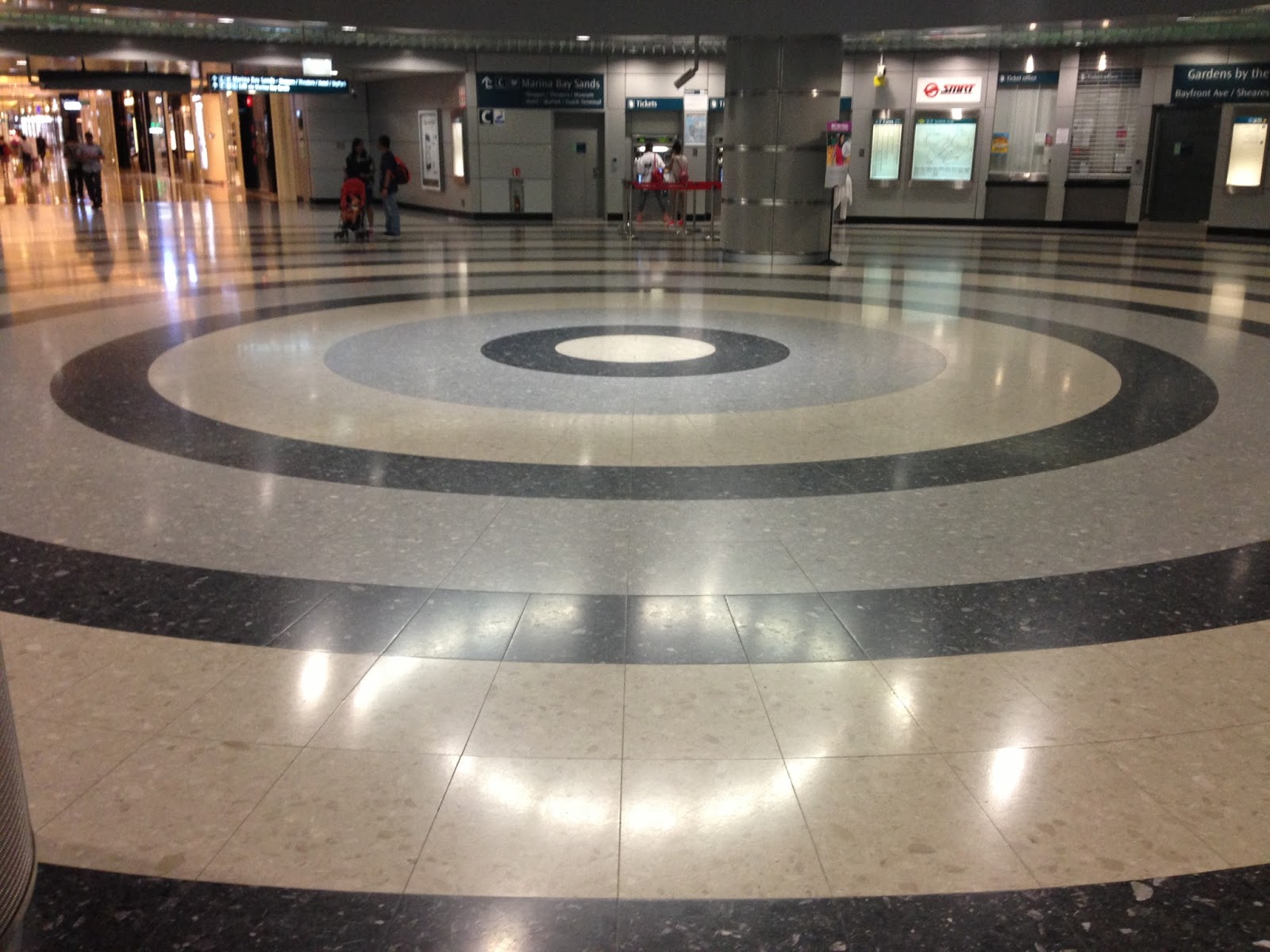 MRT station (Bayfront)