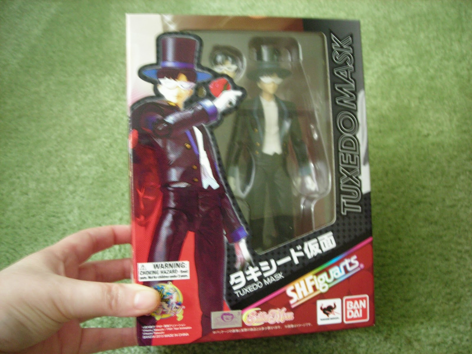 Miss Scarlett's Hobby Haven: S.H. Figuarts "Tuxedo Mask" figure Review