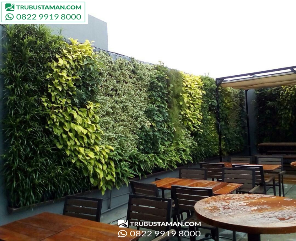 Taman Vertical Garden - Jasa Tukang Taman jakarta