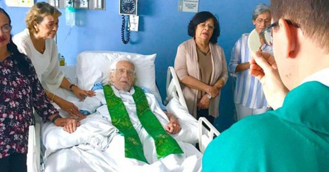 Pope Francis lifts Suspension of Sick Elderly Priest who “accepted the ...