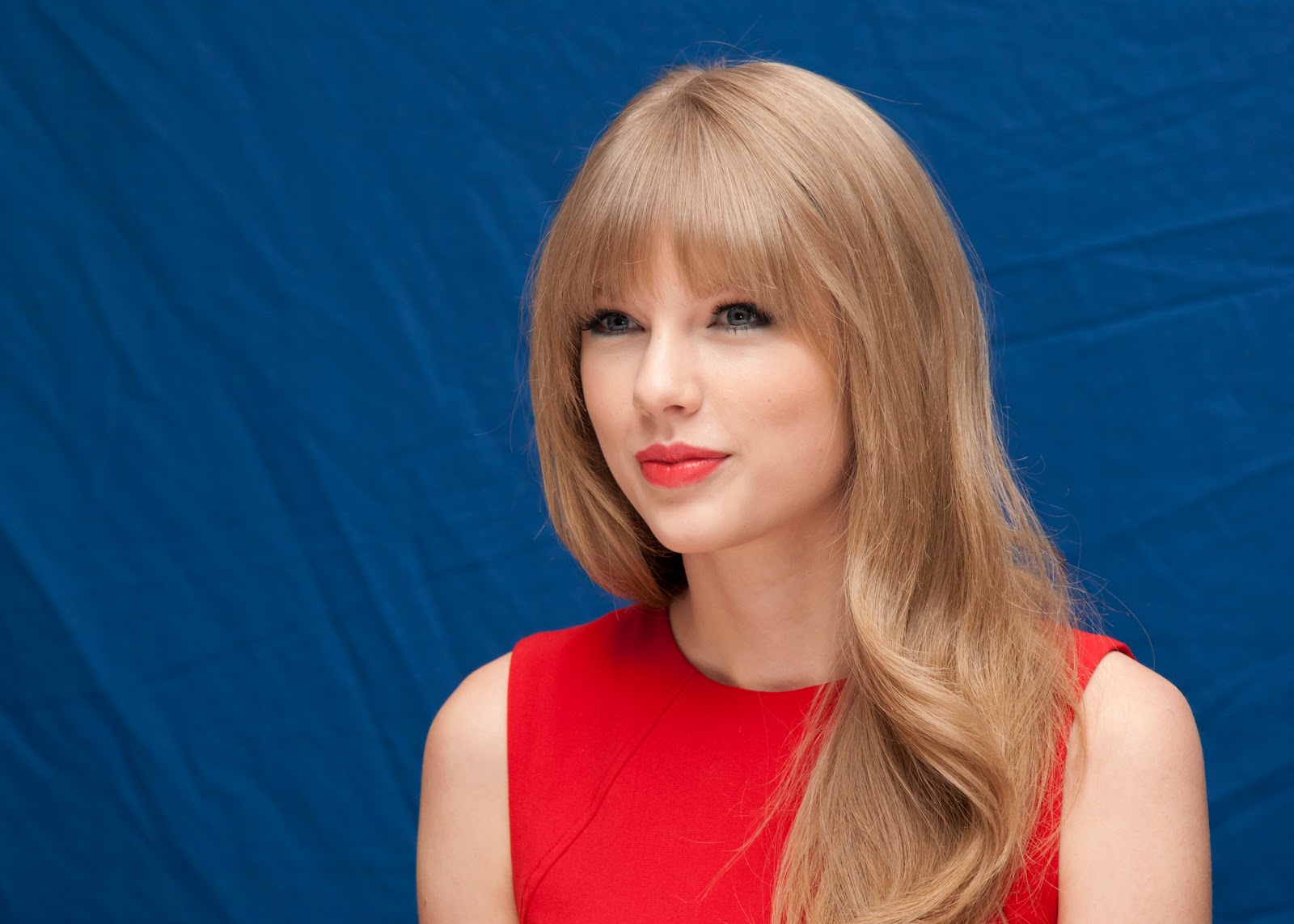 Female Singers: Taylor Swift pictures gallery (27)