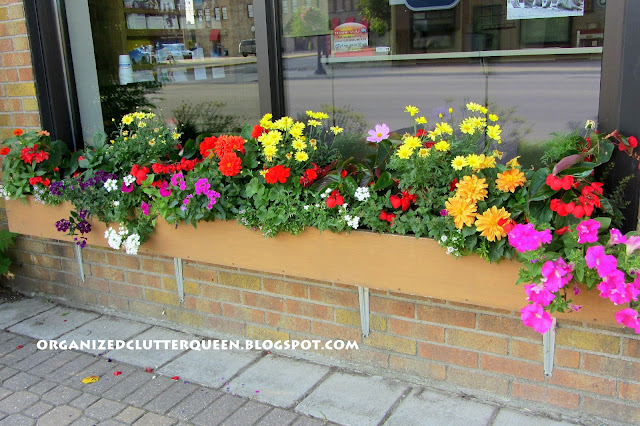 Downtown August Window Boxes - Organized Clutter