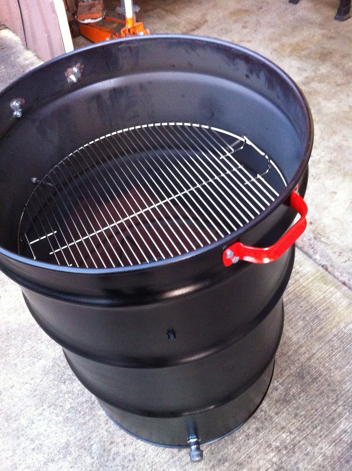 The Cheezer's random thoughts: Ugly Drum Smoker