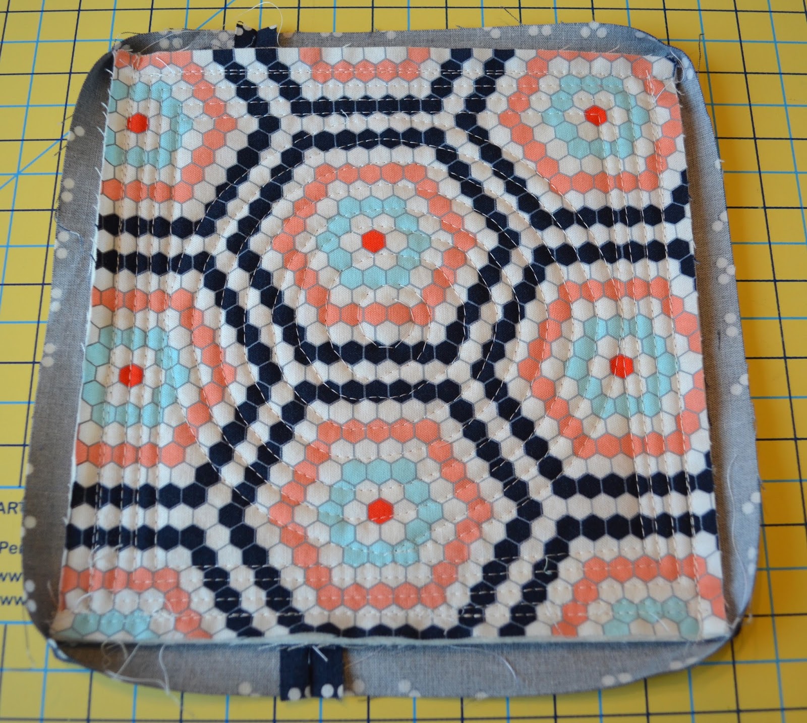 she can quilt: Single Fold Binding Tutorial