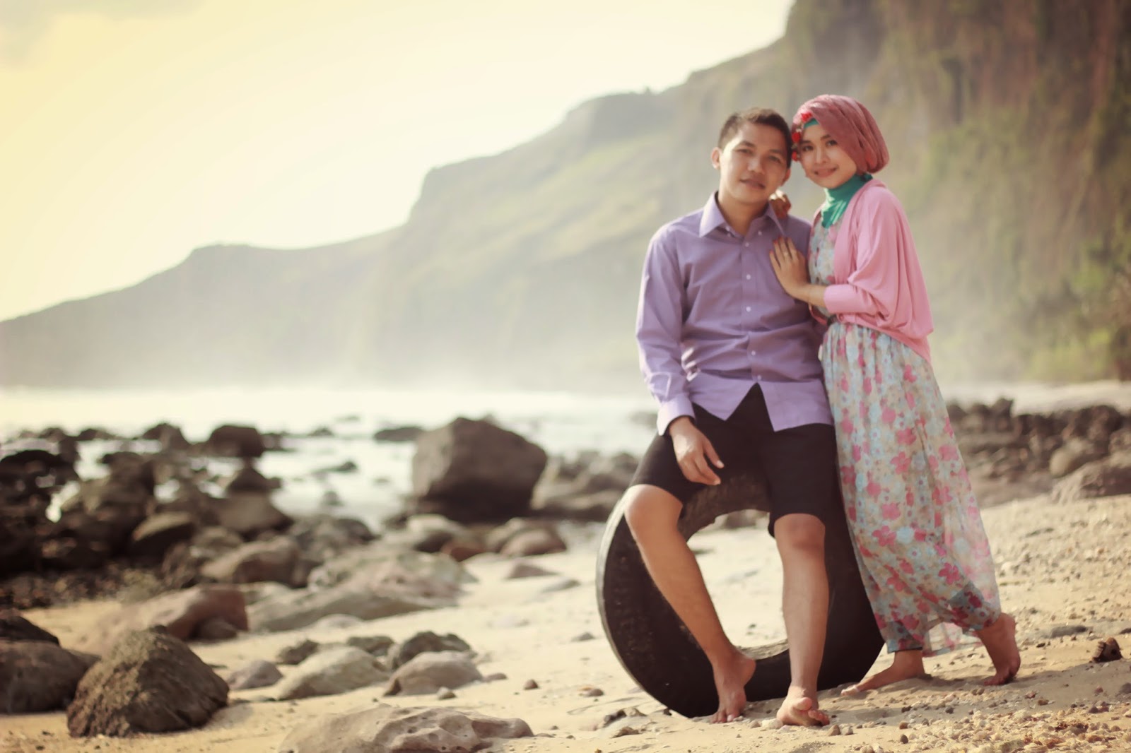Pre wedding tile dan desi | Lokasi foto pantai menganti | EMBUN PHOTOGRAPHY