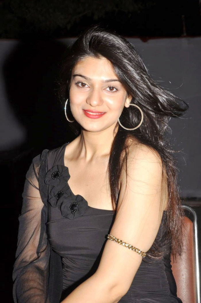 Siya Gautham latest beautiful black photo gallery-2 |Beautiful Indian ...