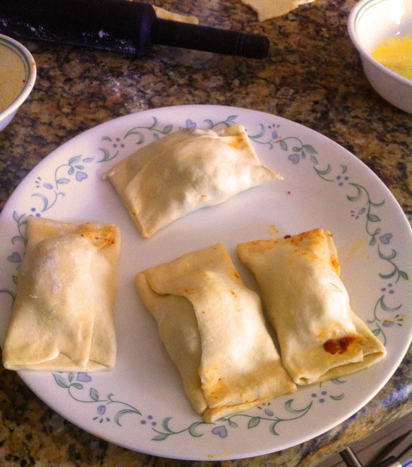 Eatomaniac :): Egg Puffs